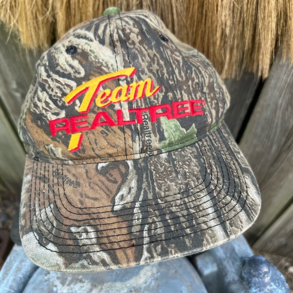 Realtree | Accessories | Vintage Realtree Hunting Caps | Poshmark